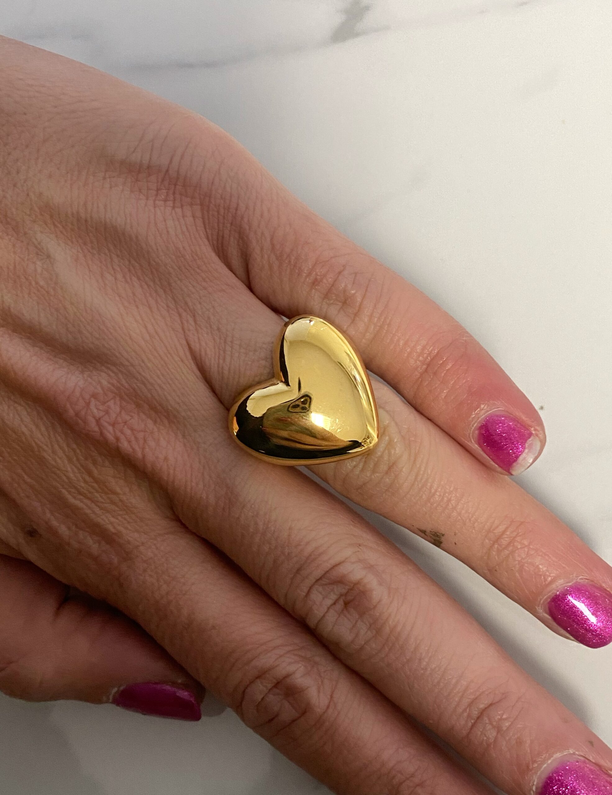 Lila ring – Grec muse