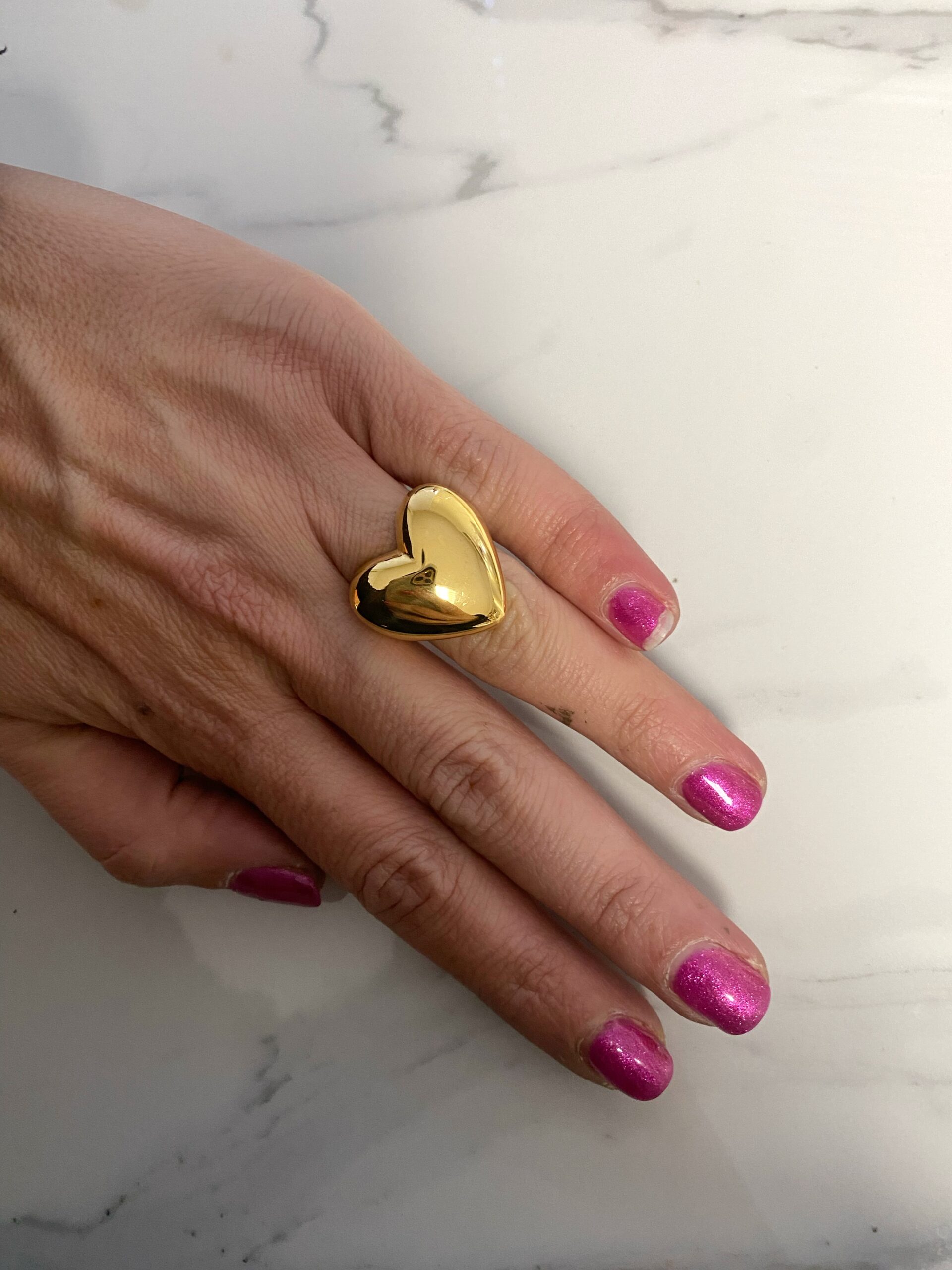 Lila ring – Grec muse